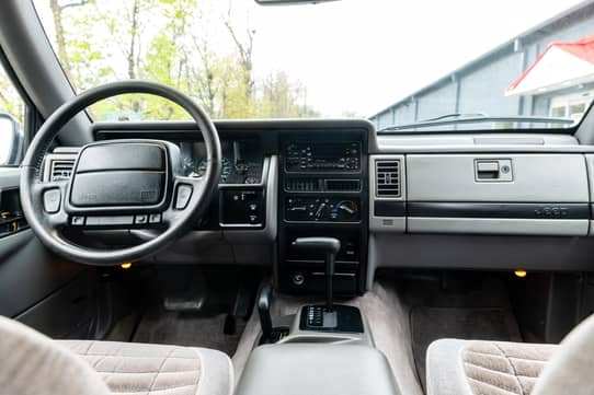 1995 Jeep Grand Cherokee Laredo 4x4 for Sale - Cars & Bids