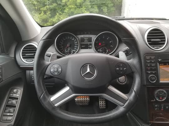 2009 Mercedes-Benz ML63 AMG auction - Cars & Bids