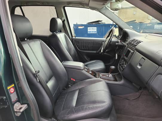 2000 Mercedes-Benz ML55 AMG auction - Cars & Bids