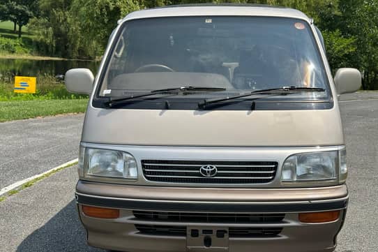 1994 Toyota HiAce Super Custom 4WD for Sale - Cars & Bids