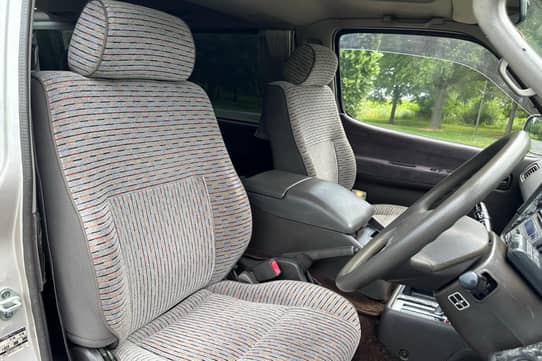 1994 Toyota HiAce Super Custom 4WD for Sale - Cars & Bids