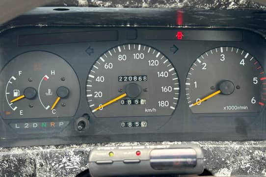 1994 Toyota HiAce Super Custom 4WD for Sale - Cars & Bids