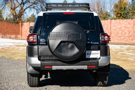 2014 Toyota FJ Cruiser VIN: JTEBU4BF1EK191375 for Sale - Cars & Bids