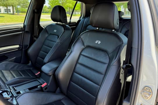 2016 Volkswagen Golf R VIN: WVWUF7AU3GW173352 for Sale - Cars & Bids