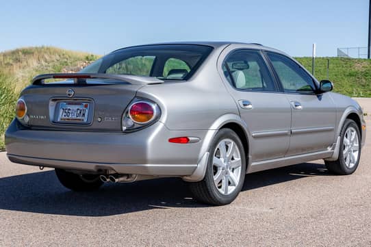 2002 Nissan Maxima GLE VIN: JN1DA31AX2T321927 for Sale - Cars & Bids