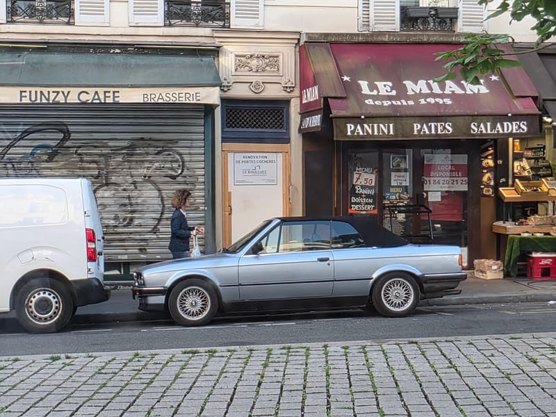 BMW 3 Series convertible in Paris France in the Carspotting Community