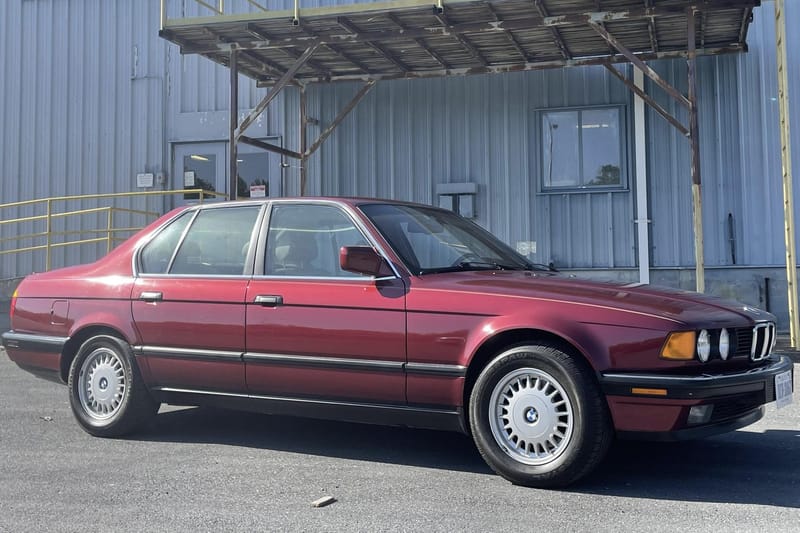 1992 BMW 735i auction - Cars & Bids