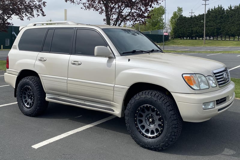 2006 Lexus LX 470 auction - Cars & Bids
