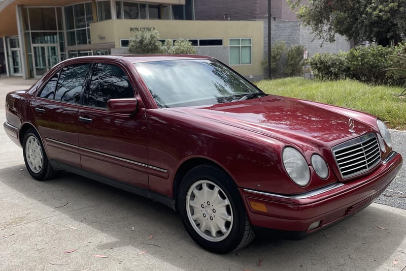 1999 Mercedes-Benz E300 Turbodiesel auction - Cars & Bids