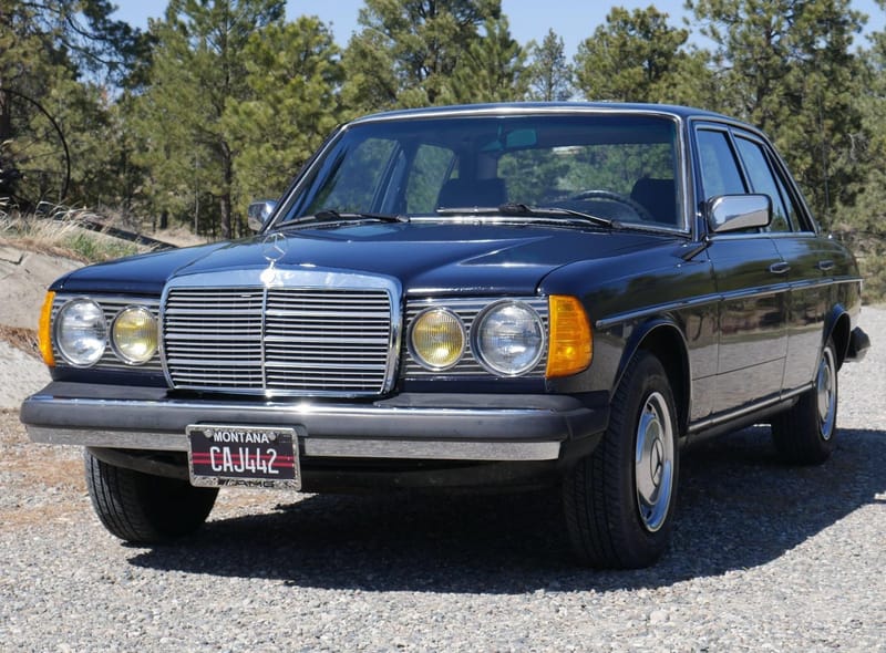 1982 Mercedes-Benz 240D auction - Cars & Bids