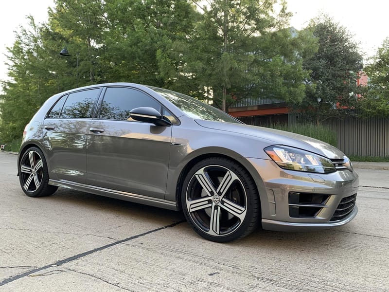 2016 Volkswagen Golf R auction - Cars & Bids