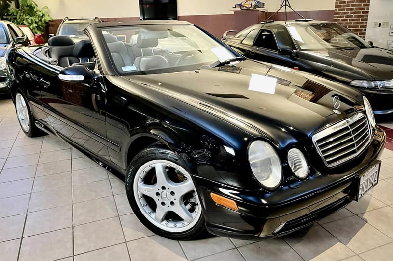 2002 Mercedes-Benz CLK55 AMG Cabriolet auction - Cars & Bids