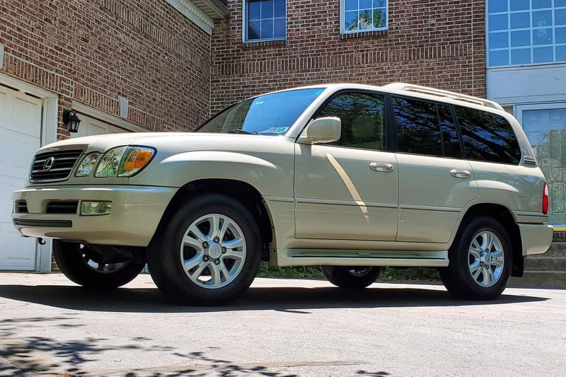 2005 Lexus LX 470 auction - Cars & Bids