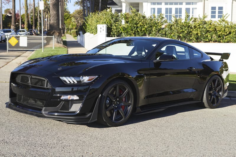 The base GT500 has better resale value than a CFTP | Ford Shelby GT500 ...